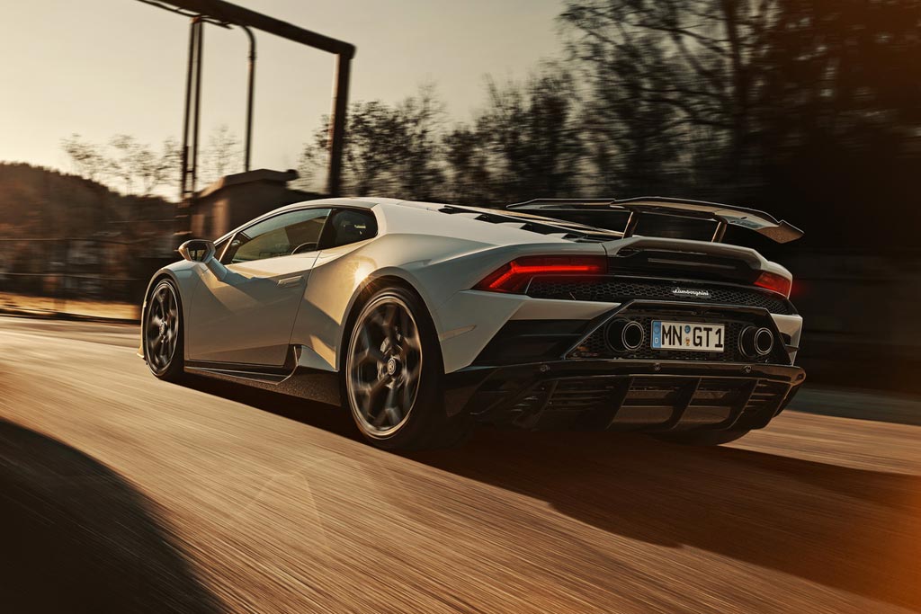 Специалисты Novitec украсили Lamborghini Huracan Evo фирменным обвесом