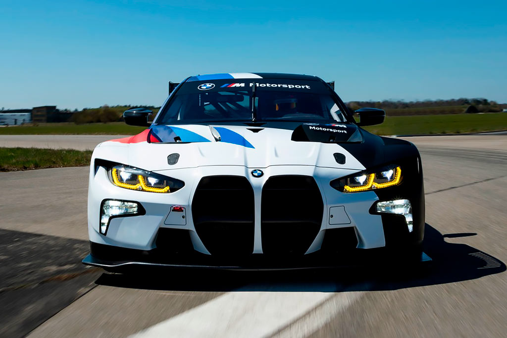 BMW M4 GT3: немцы презентовали гоночное купе за 37 млн рублей