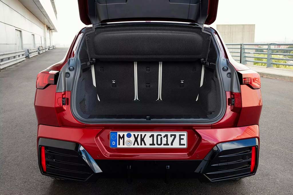 BMW iX2 (2025-2026) - фото, характеристики, цена