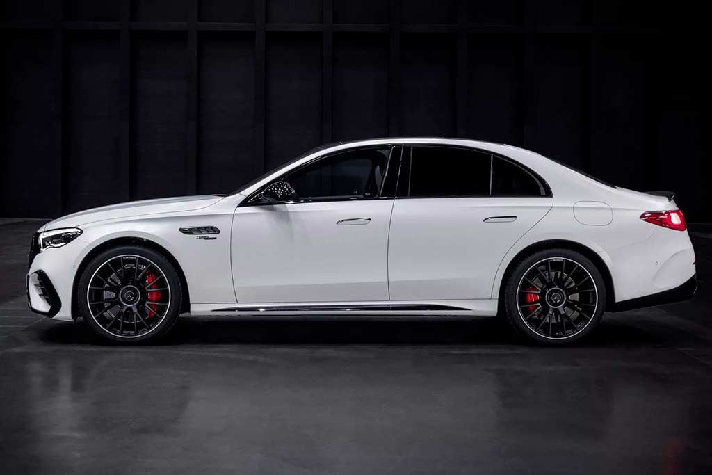 2026 Mercedes-AMG E53 W214 - характеристики и цена, фото нового Е53 АМГ