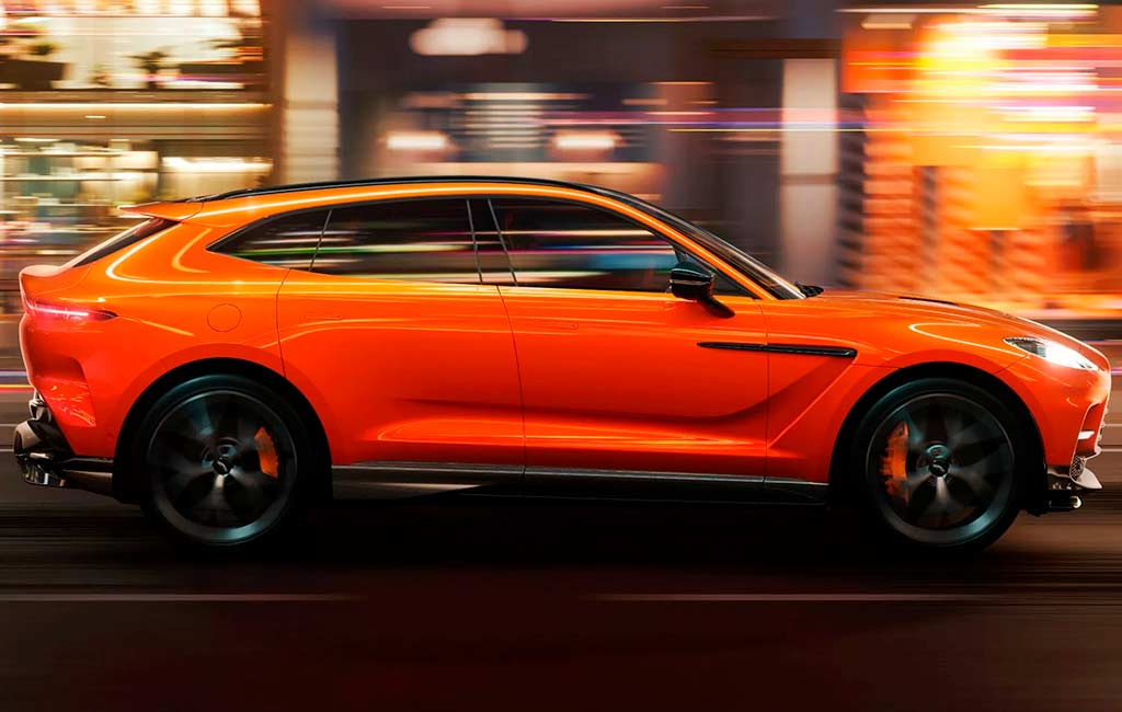 В линейке обновленного Aston Martin DBX осталась только топ-версия DBX707